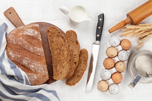 Ways to Use a Bread Knife — Other Than for the Obvious!